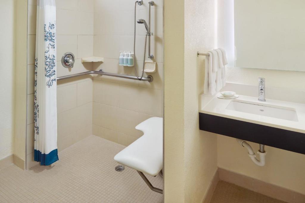 Residence Inn by Marriott Orlando at SeaWorld, Orlando (updated prices ...