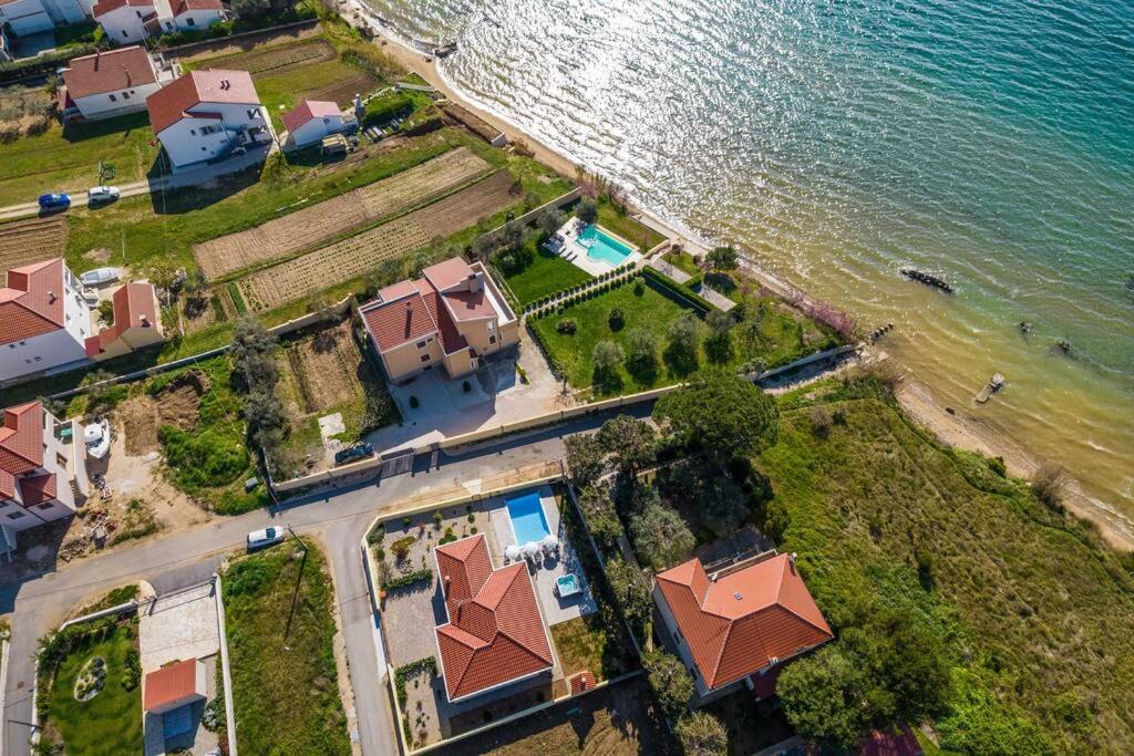 Villa Mattina, with heated pool and jacuzzi, Privlaka (updated prices 2025)