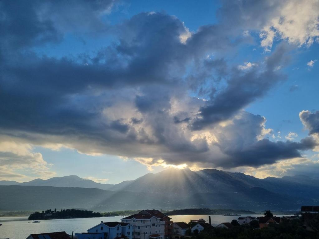 Emerald Suite with Pool, Private beach and Private Sea View Terrace ...