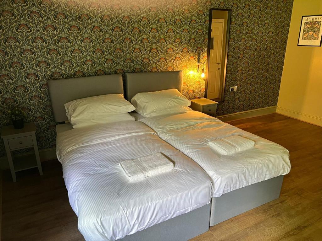 The Ring O'Bells, Halifax (updated prices 2026)