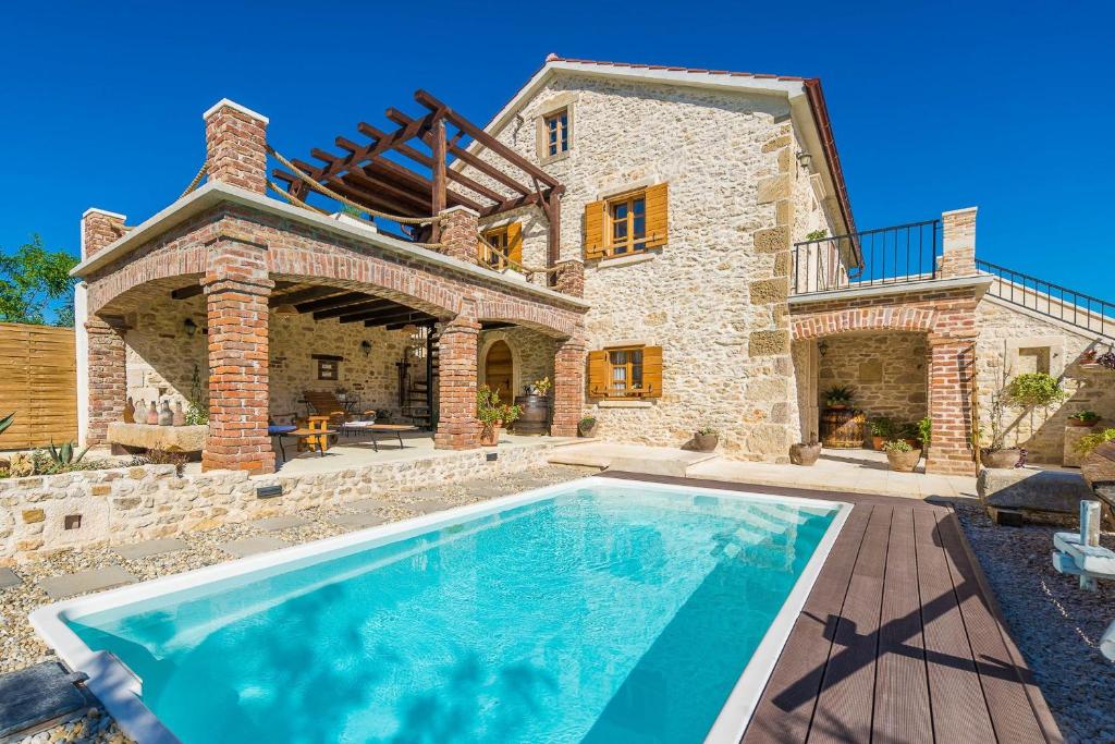 Villa Gland, Nin (updated prices 2025)