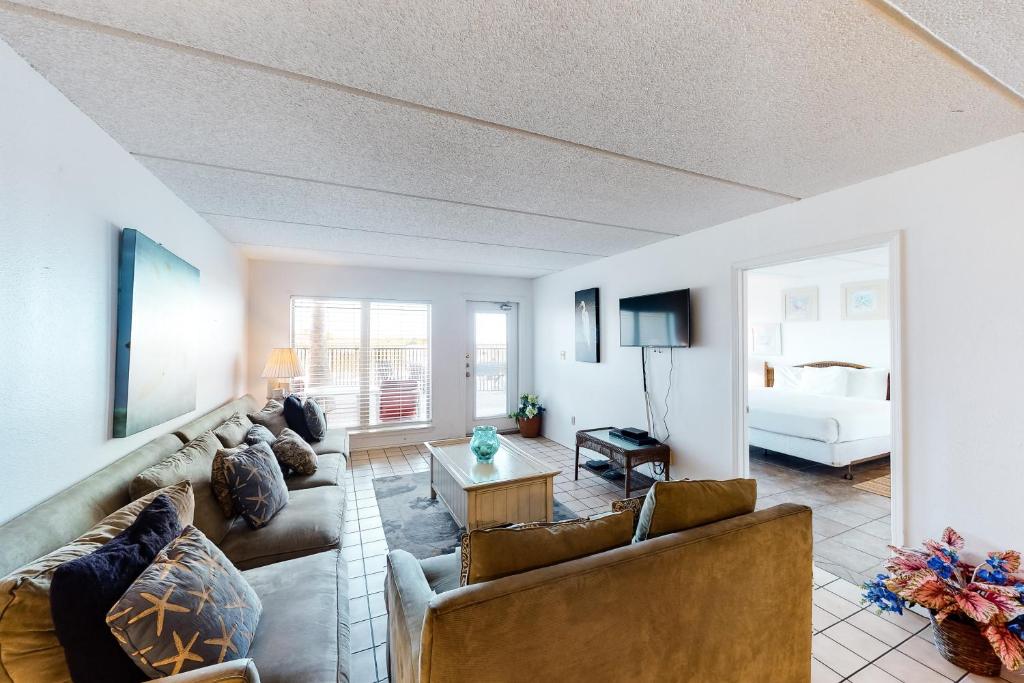 Suntide Ii Condominiums #108 - Port Isabel, TX