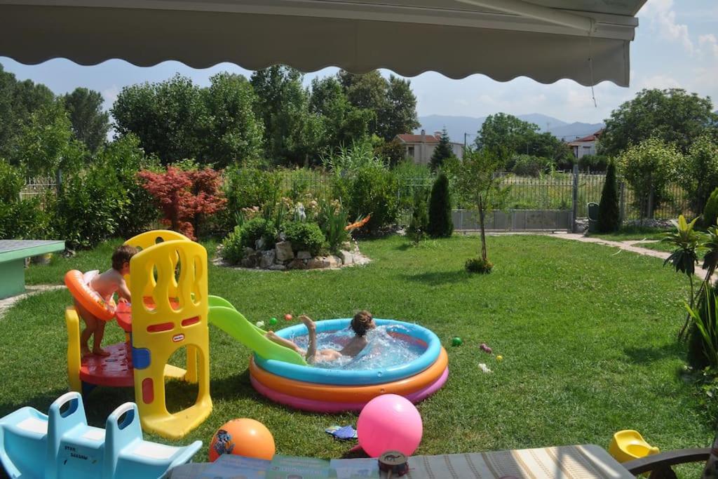 Fofi's garden, Plaka Litóchoro (precios actualizados 2025)