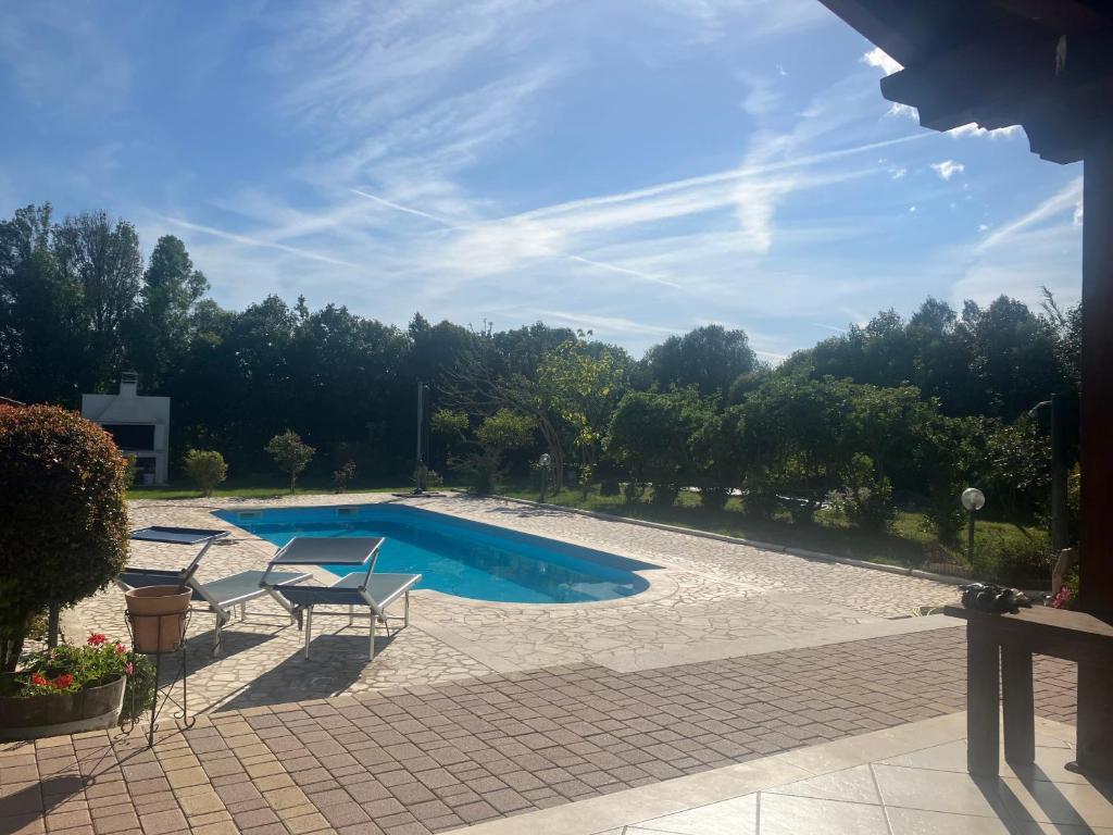 Countryside villa with pool, San Sperate (precios actualizados 2025)