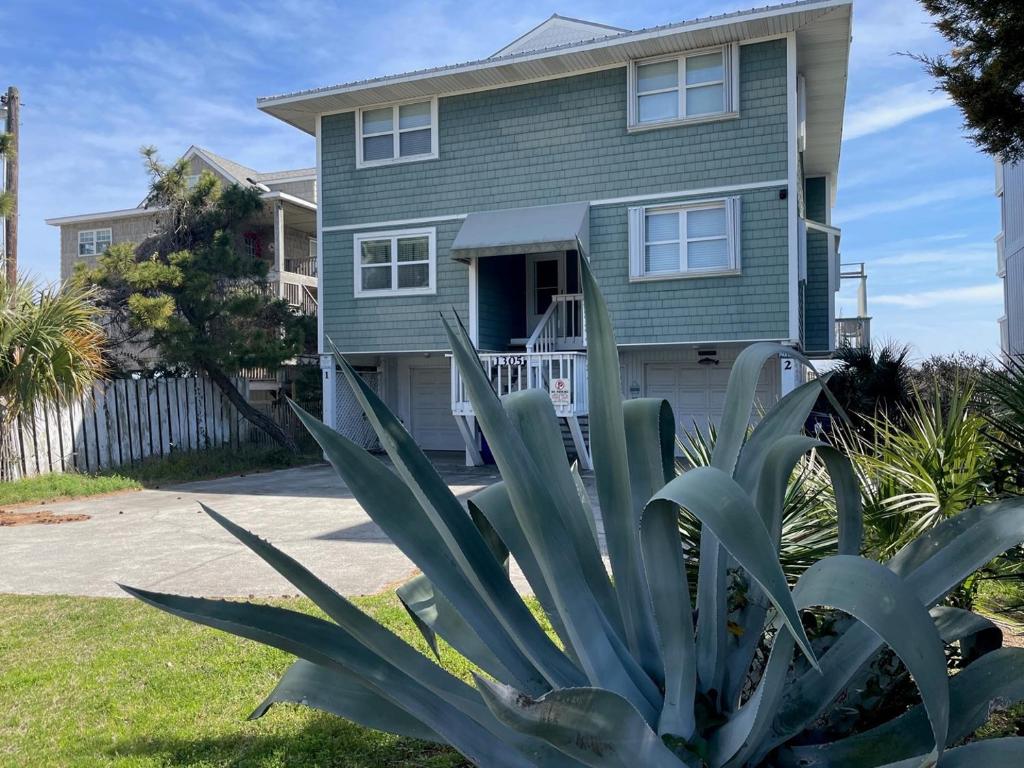 1305 S Lake Park Blvd, Carolina Beach (updated prices 2025)