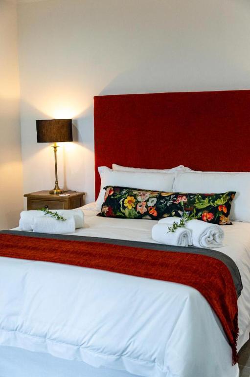 Verdant Hills, Reebok (updated prices 2025)