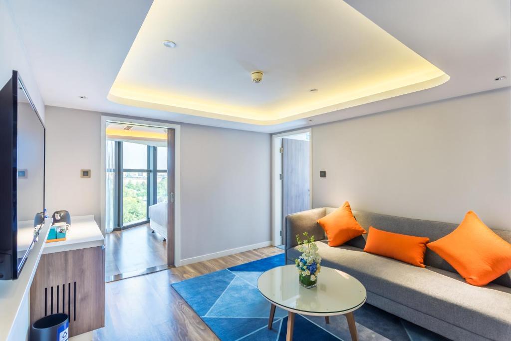 Holiday Inn Express Xi'an Ancient Town West by IHG, Xi'an (updated ...