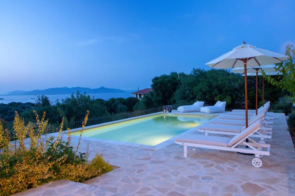Serene villa Meganisi - Seaview & Exclusive Pool, Meganisi (updated ...