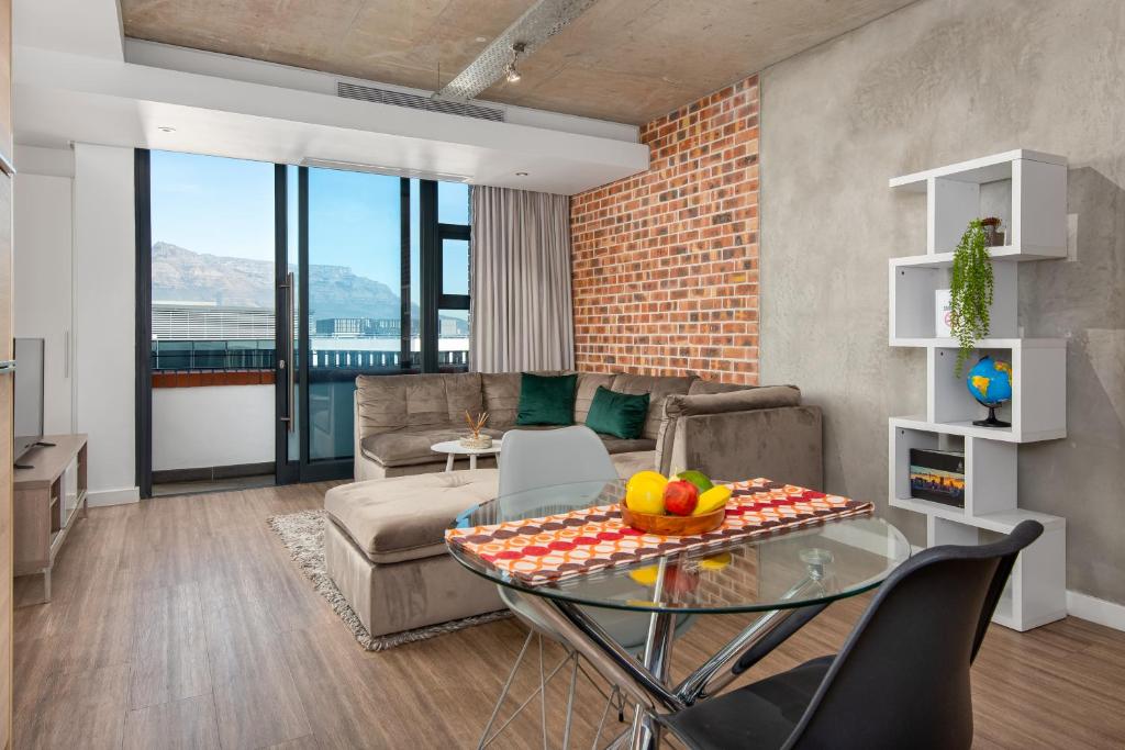 Matrix 410, Cape Town (updated prices 2026)