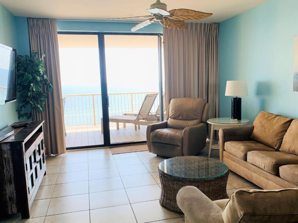 Summer House 1104A by ALBVR - Beautiful Beachfront Condo and Spacious ...
