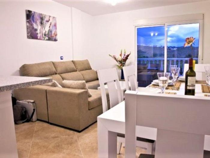 AL01 - 3 Bed Modern Duplex El Alamillo, Walking Distance to Beach ...