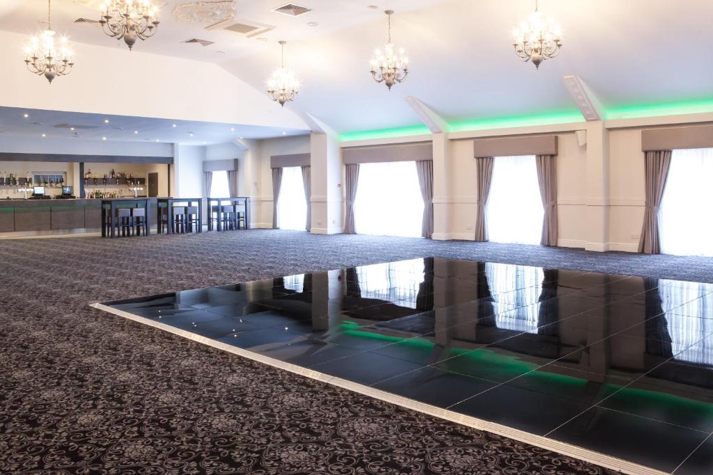 Holiday Inn Corby Kettering A43 by IHG, Corby (updated prices 2025)
