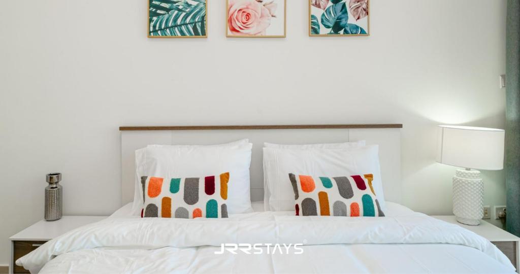 Trendy Studio - Panoramic City Views - JVC, Dubai (updated prices 2026)