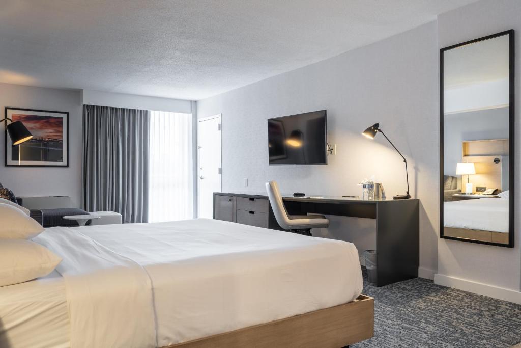 DoubleTree by Hilton New York JFK Airport, Queens (updated prices 2025)