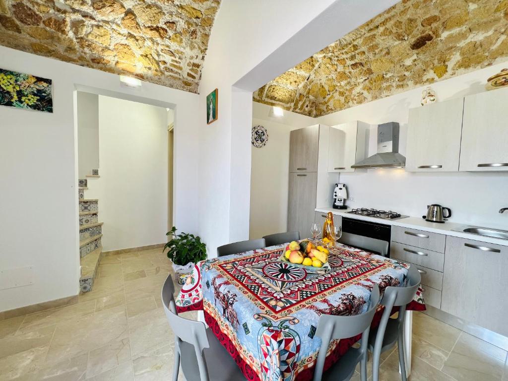Magaggiari Reef, Cinisi – Updated 2023 Prices