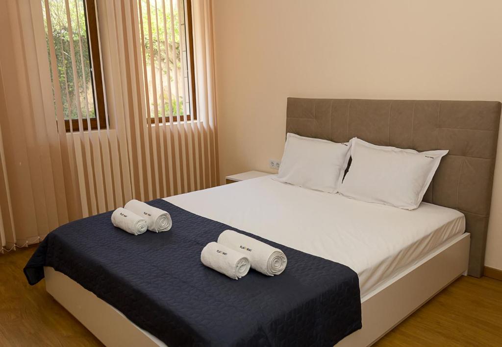Stunning 2BD Flat with Sea Views & Pool, Balchik (updated prices 2025)