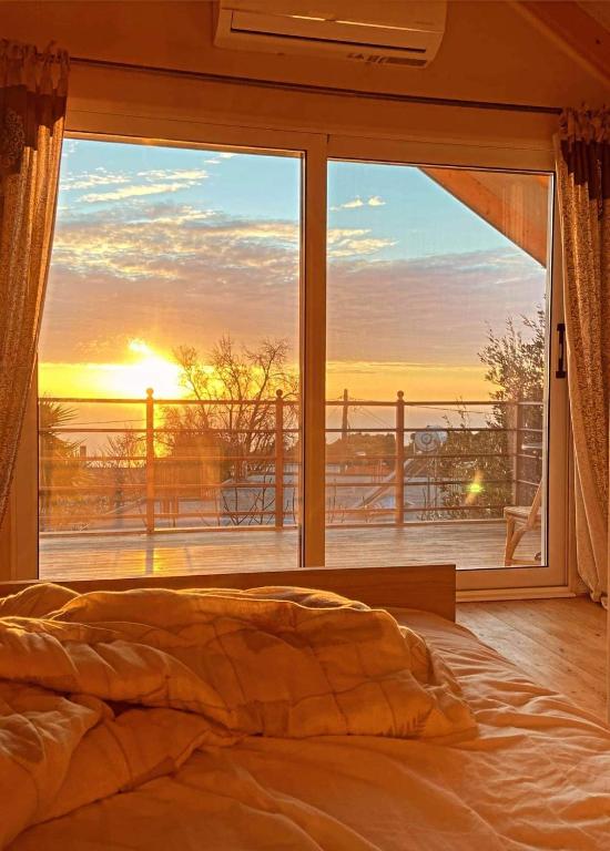 Attic View, Loutsa (updated prices 2026)