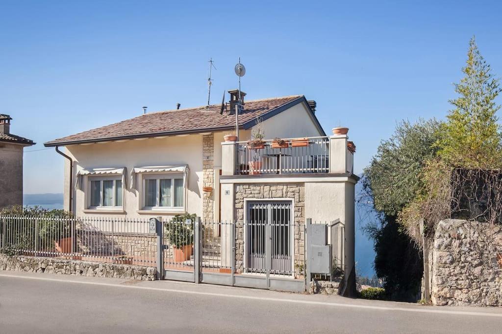 Villetta Olivi - Vista mozzafiato, Torri del Benaco (updated prices 2025)