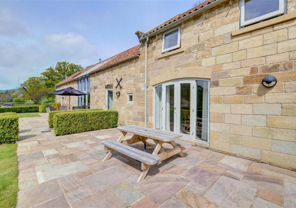 The Cottage, Whitby (updated prices 2025)