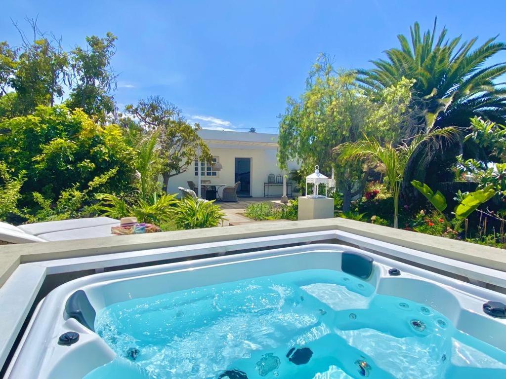 Casa Boticaria, bonito Paraíso Privado con jardín y Jacuzzi., La ...