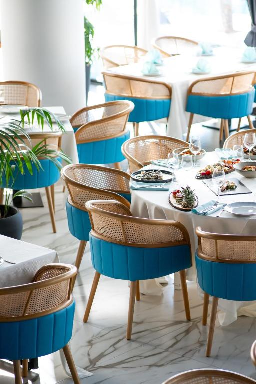 Royal G Max, Golem (updated prices 2025)