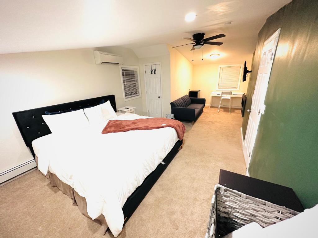 Savvy Beach Stay, Mastic Beach (updated prices 2025)