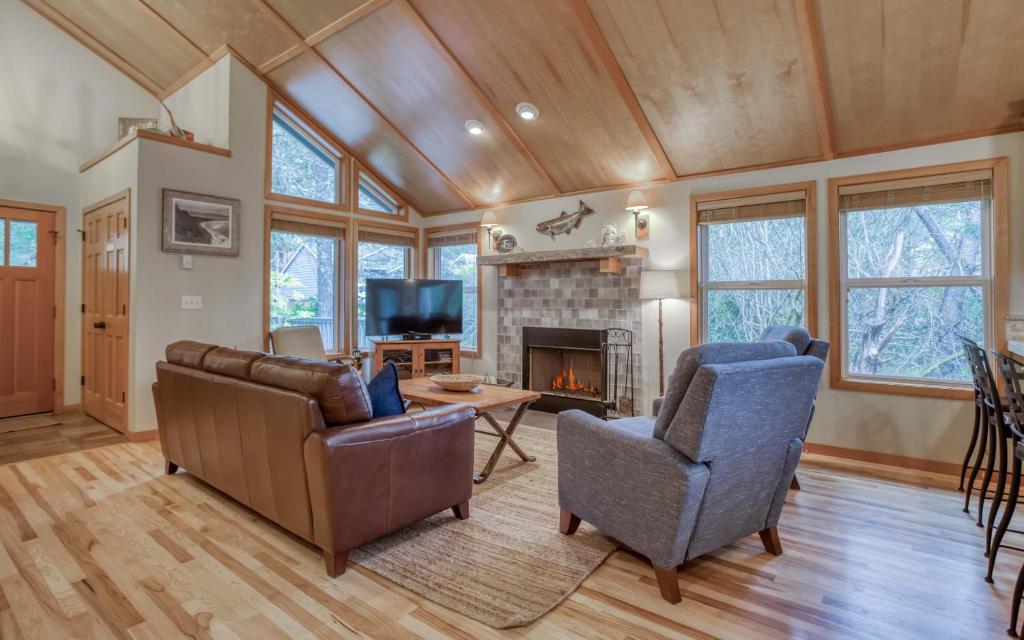 Prince of Tides MCA #66 - Meredith Lodging, Manzanita (updated prices 2025)