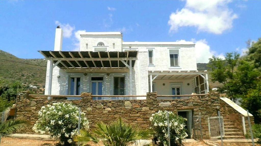 Cycladic Blue Andros Villa, Koumárion (updated prices 2026)