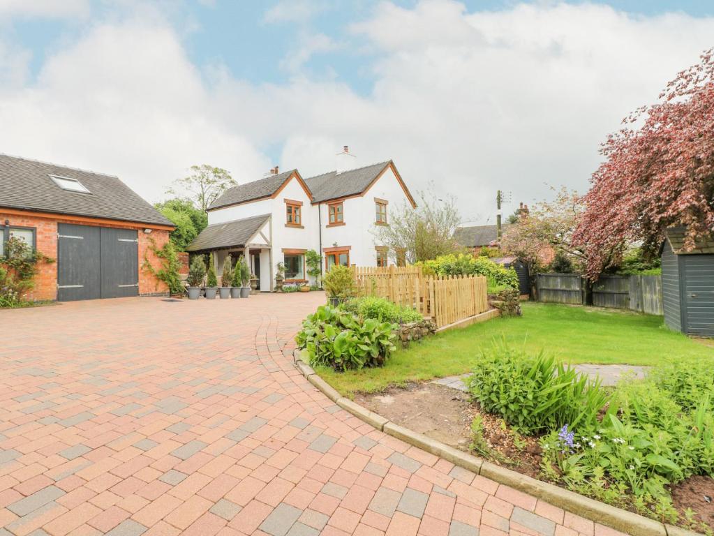 Highfield House, Leek (updated prices 2024)