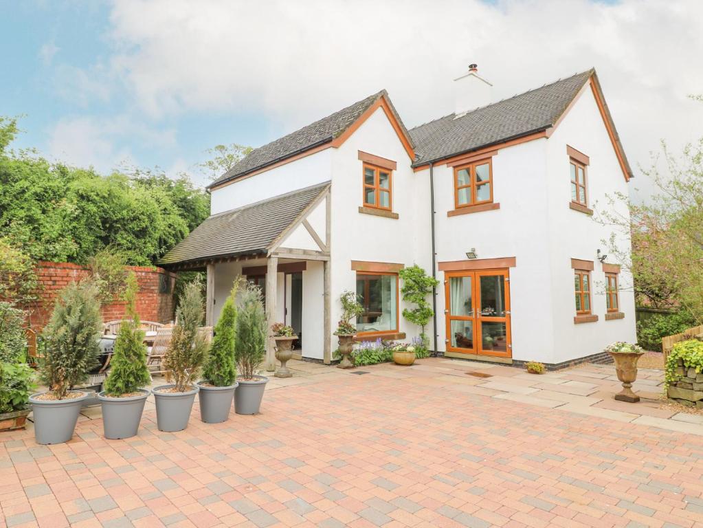 Highfield House, Leek (updated prices 2026)