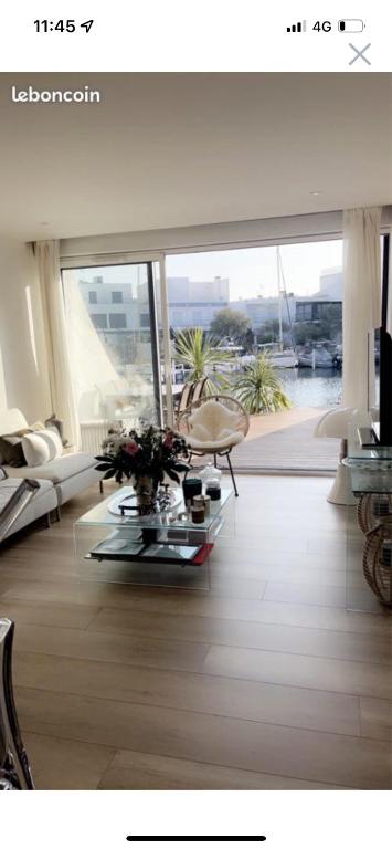 Marina Port Camargue appontement bateau, Le Grau-du-Roi (updated prices ...