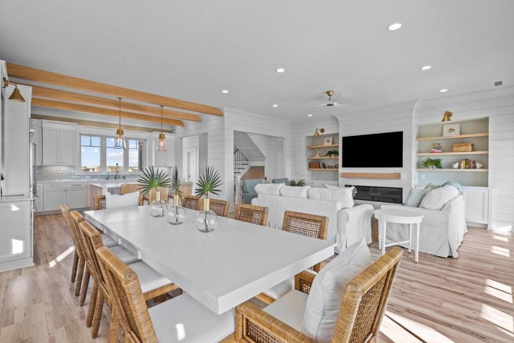 Atlantic Dining Room