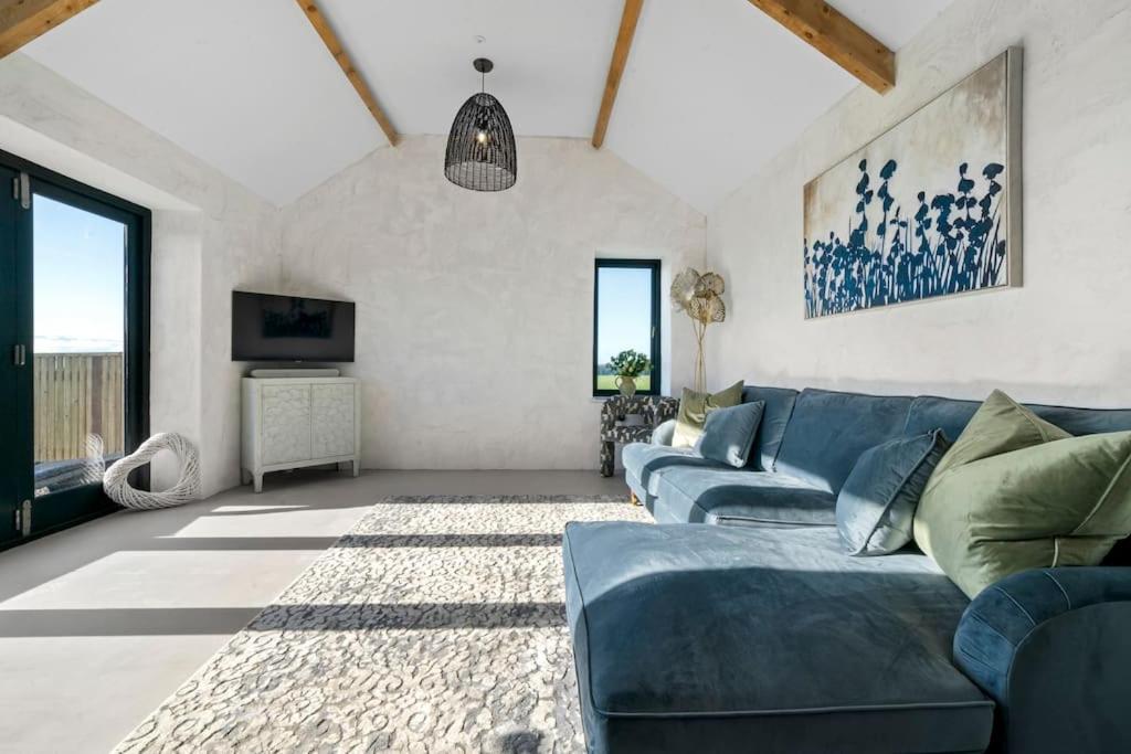 Ysgubor Twt, Monknash, Monknash (updated prices 2025)