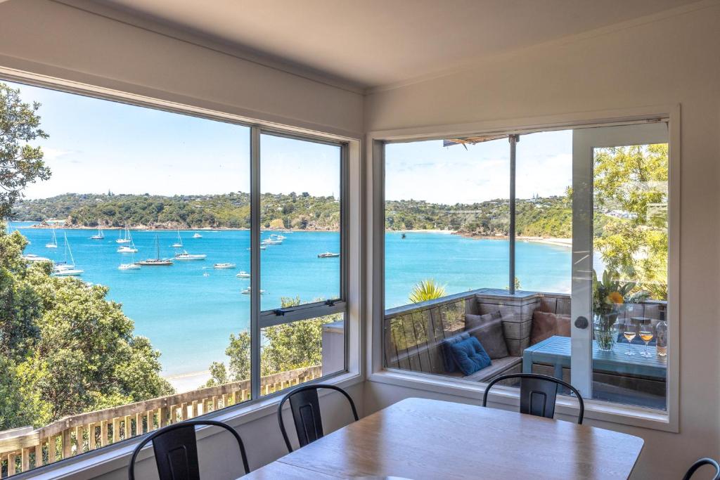 Oneroa Beach Hideaway - Stay Waiheke, Blackpool (updated prices 2025)