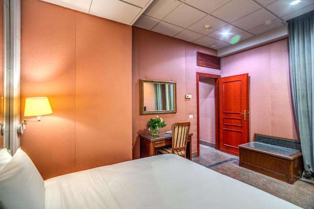 Castro Pretorio Easy Rooms, Rome (updated prices 2025)