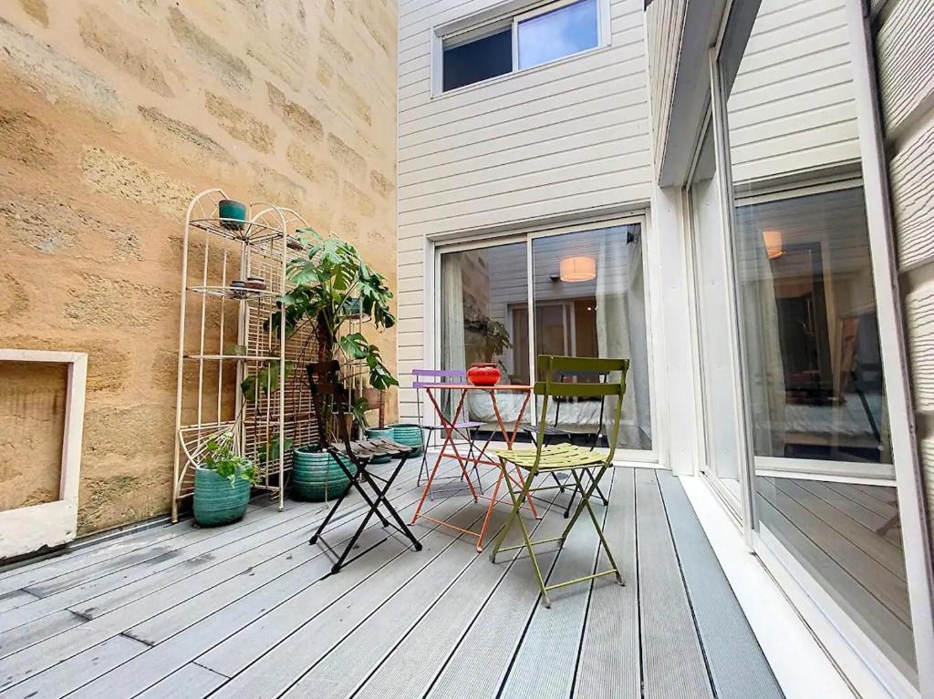 Superbe duplex avec patio, Burdeos (precios actualizados 2024)