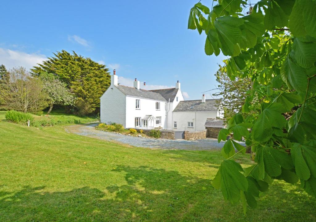 Higher Tiscott, Poughill (updated prices 2025)