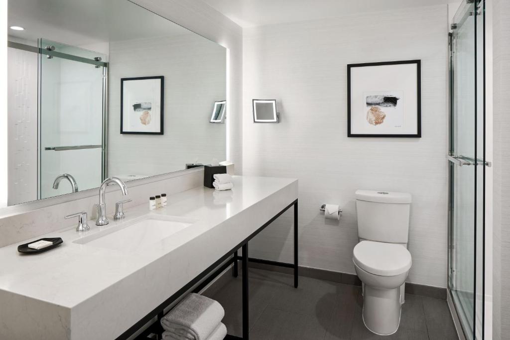 Sheraton Reston, Reston (updated prices 2025)