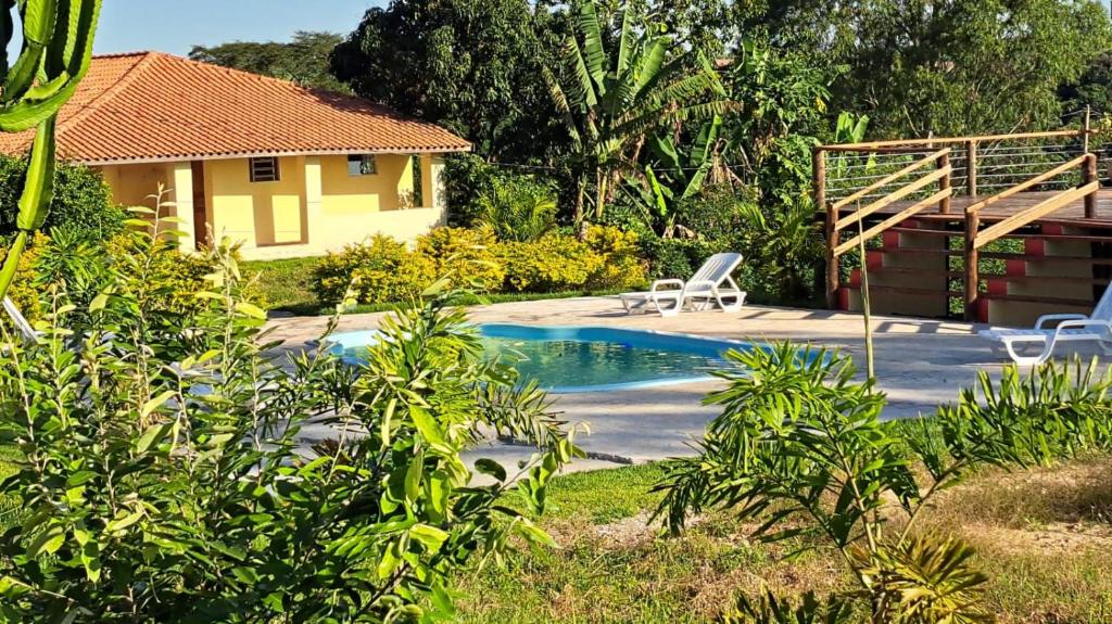 farma Sítio à beira do Rio para pescaria, churrasqueira e piscina ...