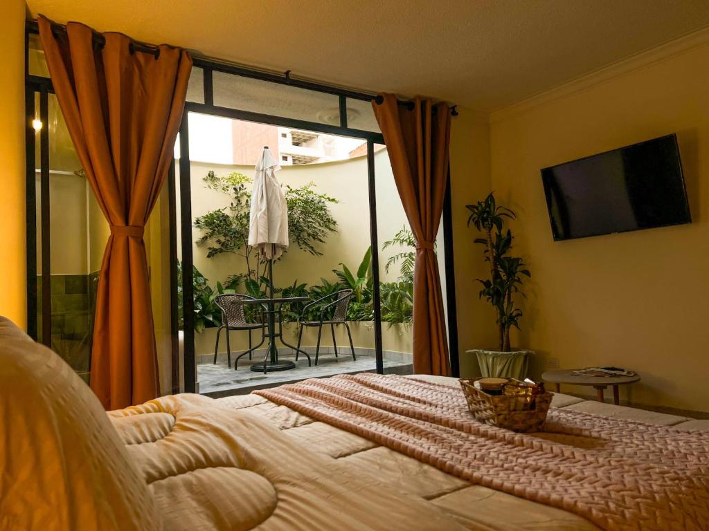 Cozy Haven, A Relaxing Living Room Retreat, Medellín (precios ...