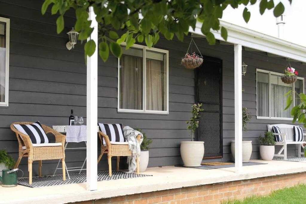 Wine Country Cottage in the Southern Highlands, Fitzroy (updated prices ...