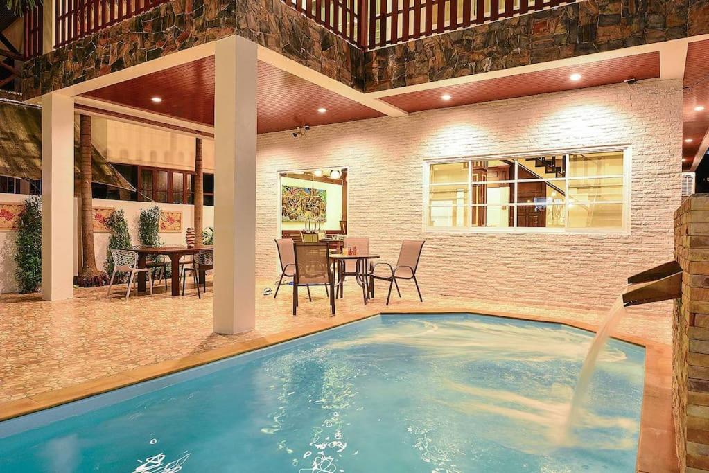 Unique&Nice 7BD pool villa in heart Nanai Patong, Patong Beach (tarifs ...