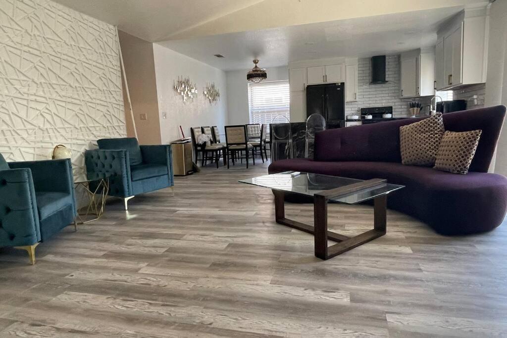 House, Modesto (updated prices 2025)