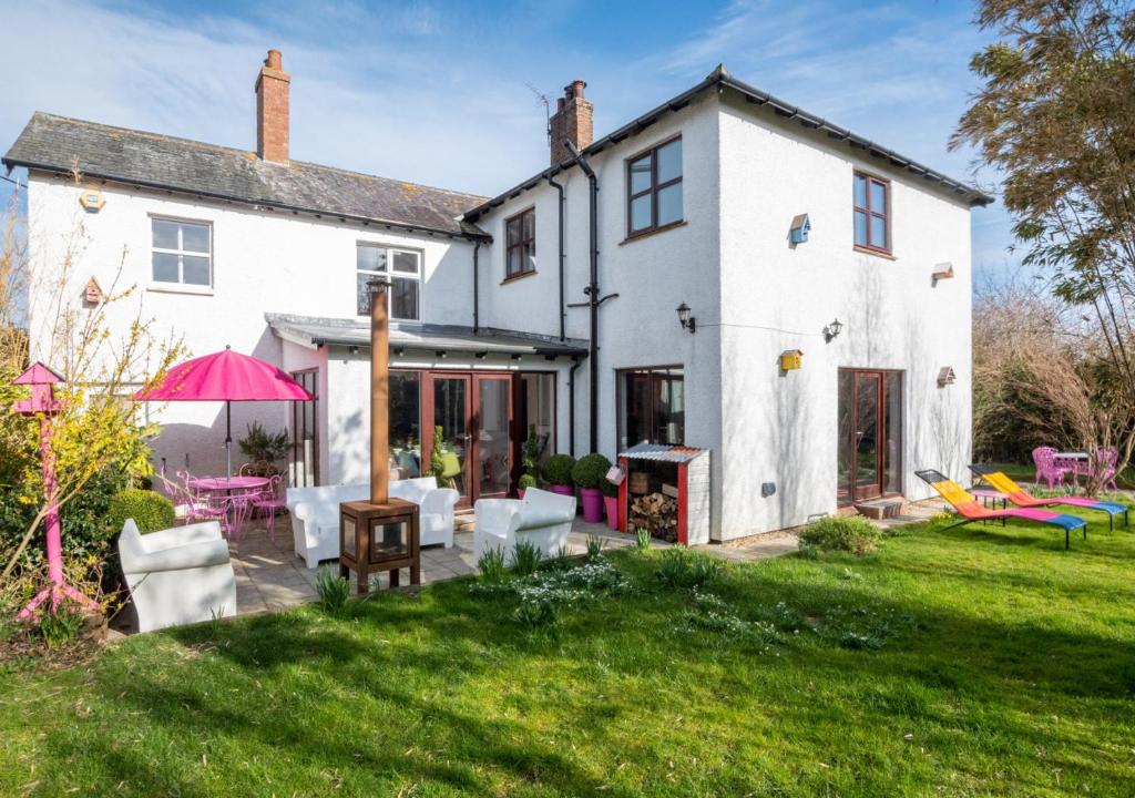 Craster Colours, Craster (updated prices 2026)