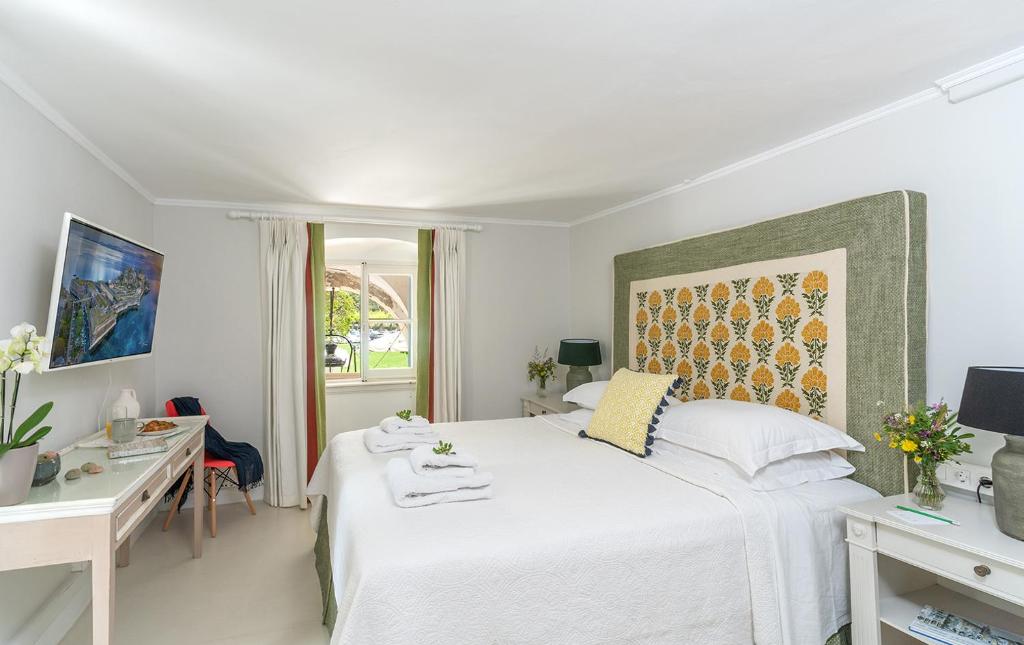St Michael Liston Suite, Corfu Town (updated prices 2025)