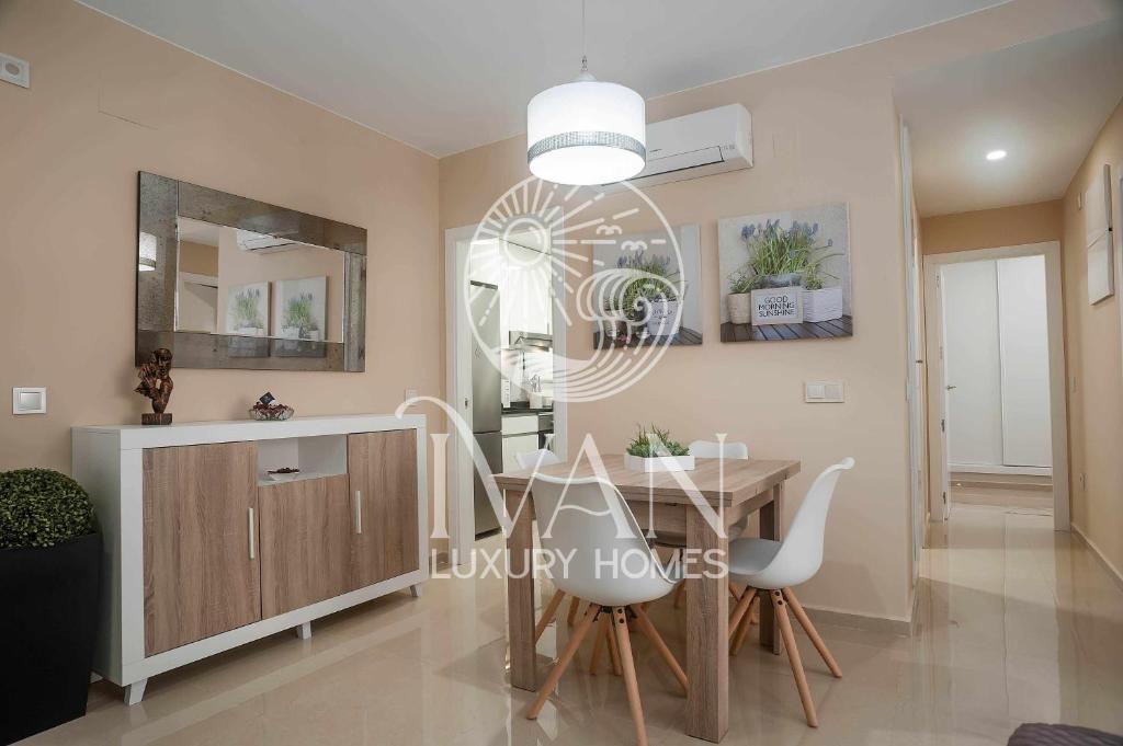 Casa Kevin Ivan Luxury Homes 3ªPta Norte 1ªLinea, Oropesa del Mar ...
