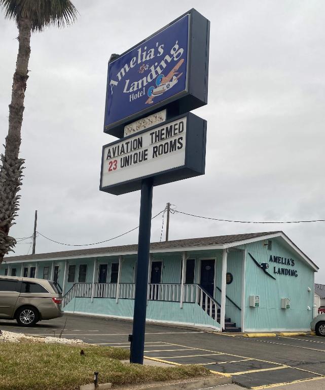 Amelia's Landing, Port Aransas (updated prices 2026)