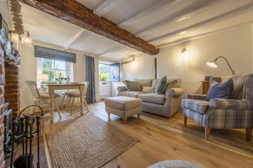 Muckledyke Cottage, Stiffkey (updated prices 2026)