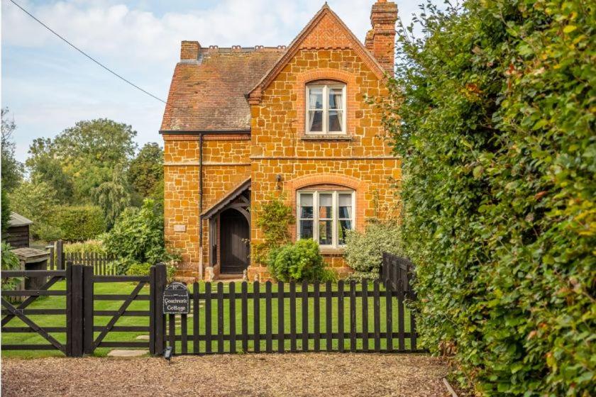 Coachmans Cottage, New Hunstanton (updated prices 2026)