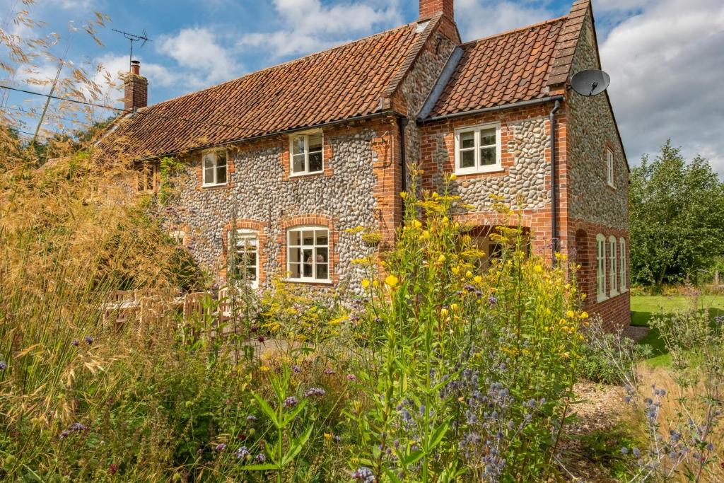 Loke Cottage, Thurgarton – Updated 2023 Prices